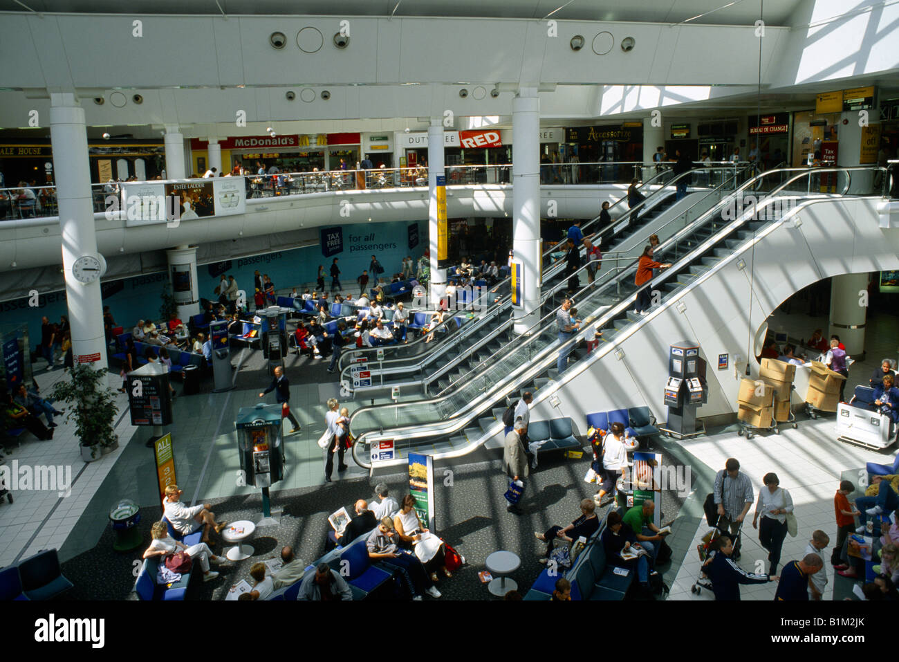 Gatwick Airport North Terminal Departure Lounge Stock Photo - Alamy Gatwick Airport North Terminal Departure Lounge Stock Photo - Alamy
