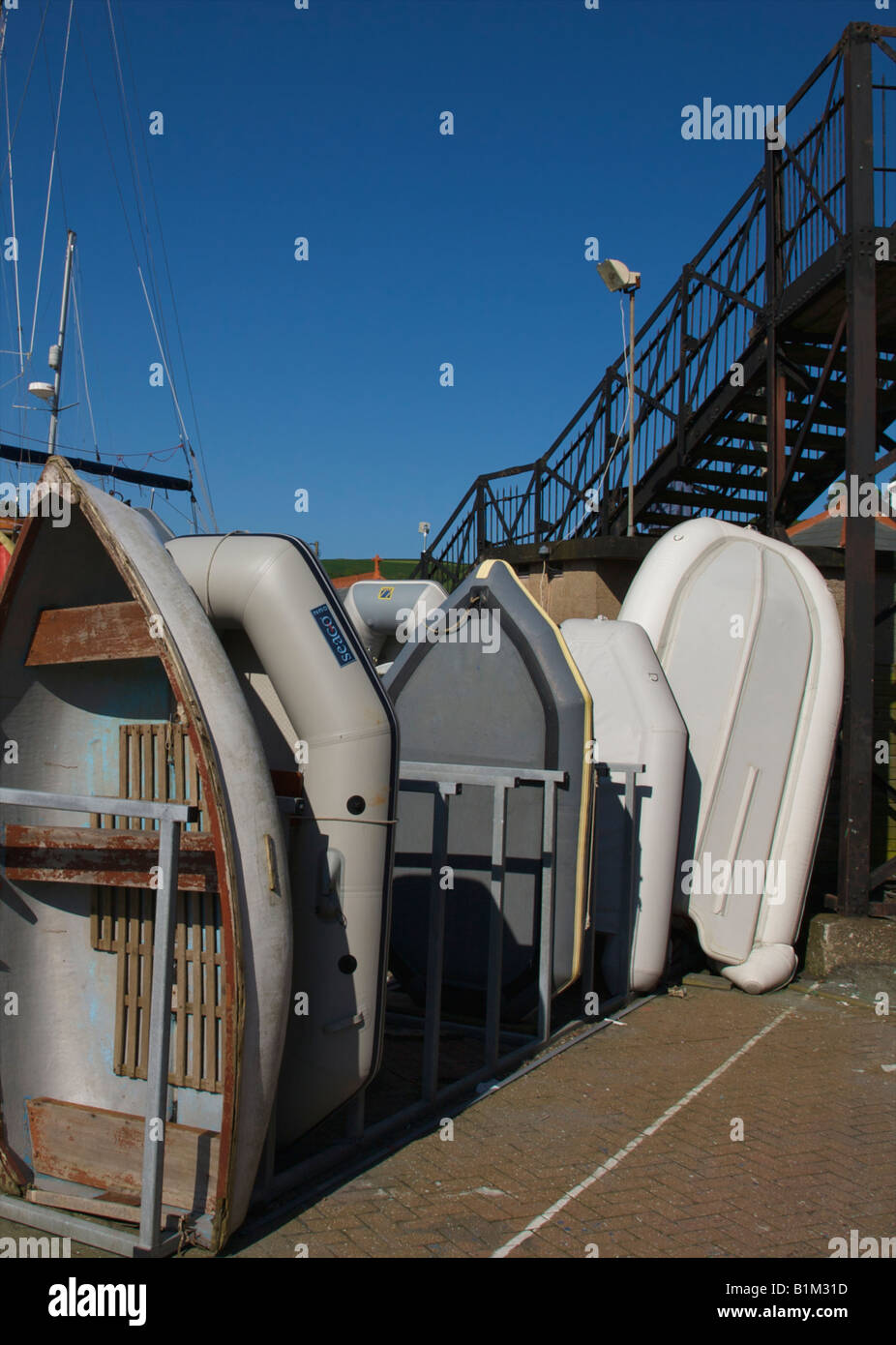 Boatyard devon hi-res stock photography and images - Alamy