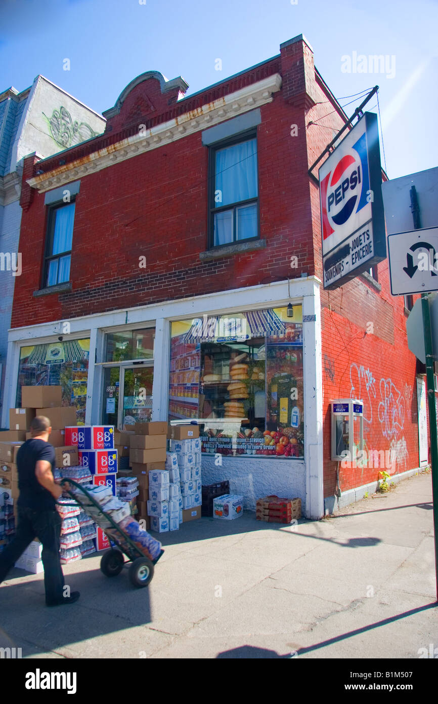 Typical Montreal corner store Stock Photo - Alamy