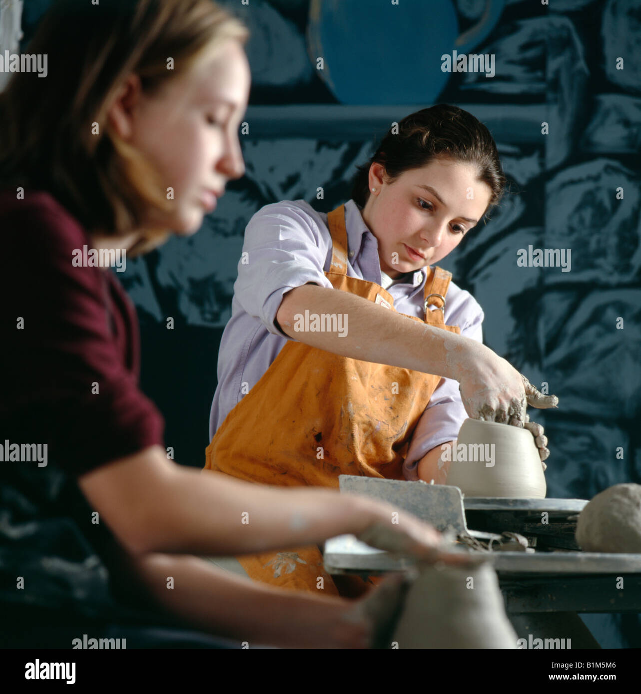 Student hands molding clay High Resolution Stock Photography and Images ...