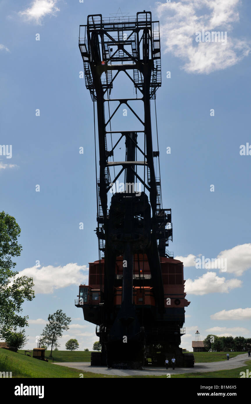 A front view of Big Brutus Stock Photo - Alamy