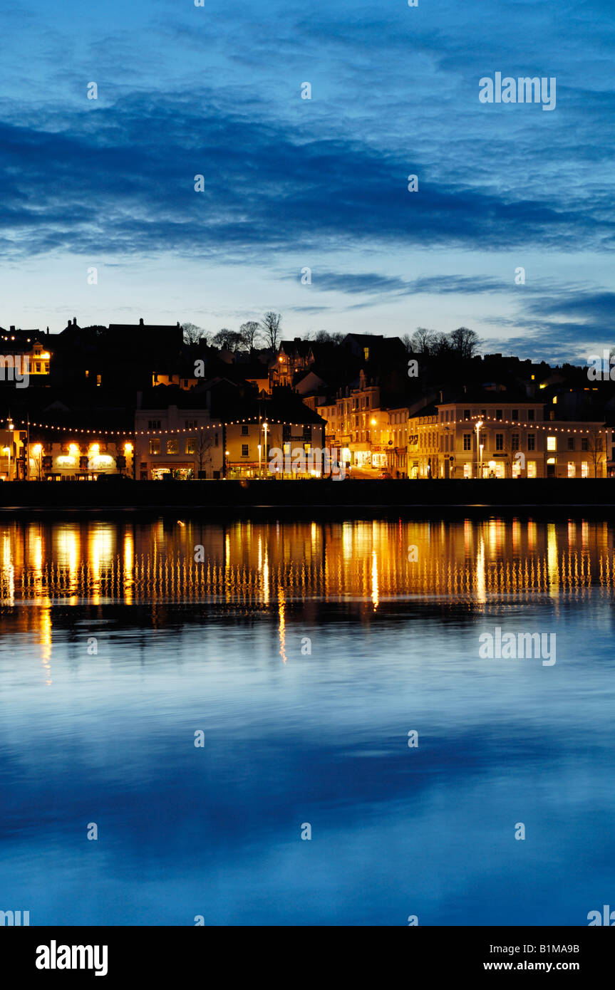 The town of Bideford at dusk over the River Torridge, Devon, England ...