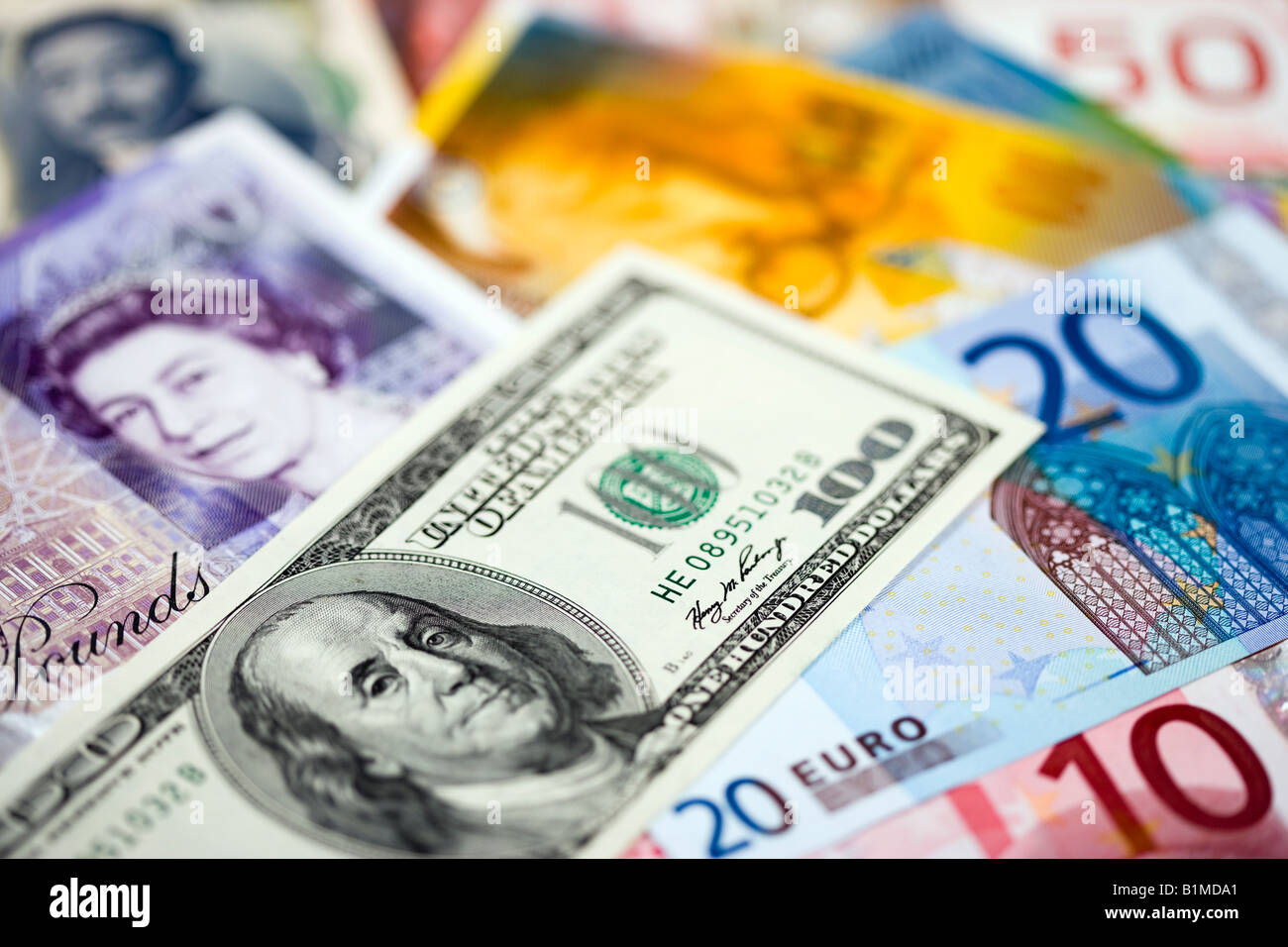 Euro and riyal dirham hi-res stock photography and images - Alamy