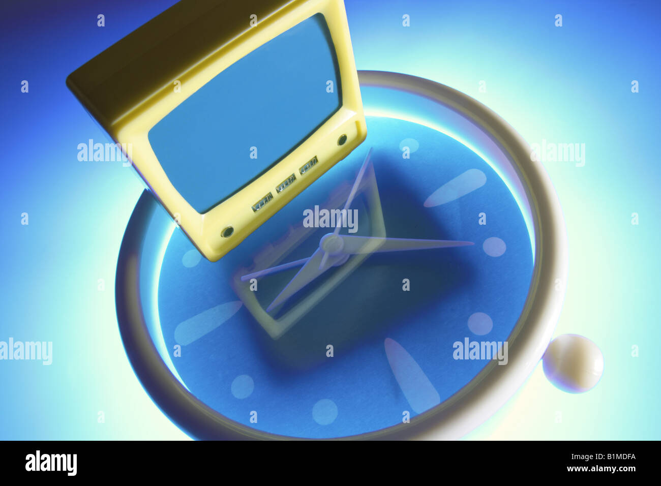Tv programe hi-res stock photography and images - Alamy