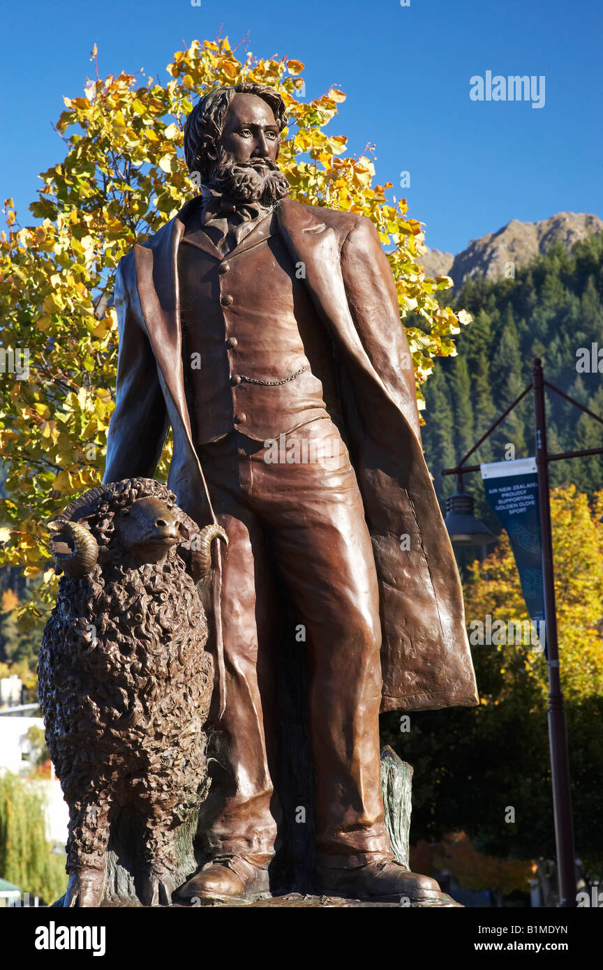 Statue of William Rees Early Settler Explorer and Farmer Queenstown ...