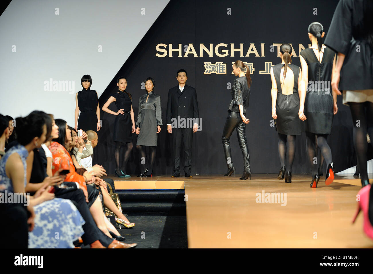 Hong Kong fashion brand Shanghai Tang fashion show in Beijing, China ...