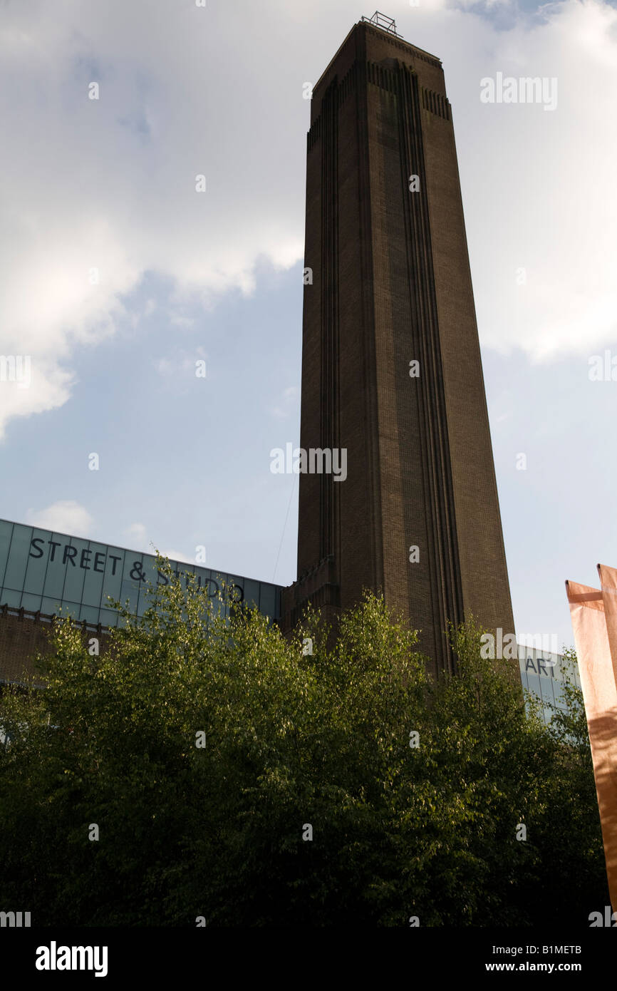 Tate modern tower hi-res stock photography and images - Alamy