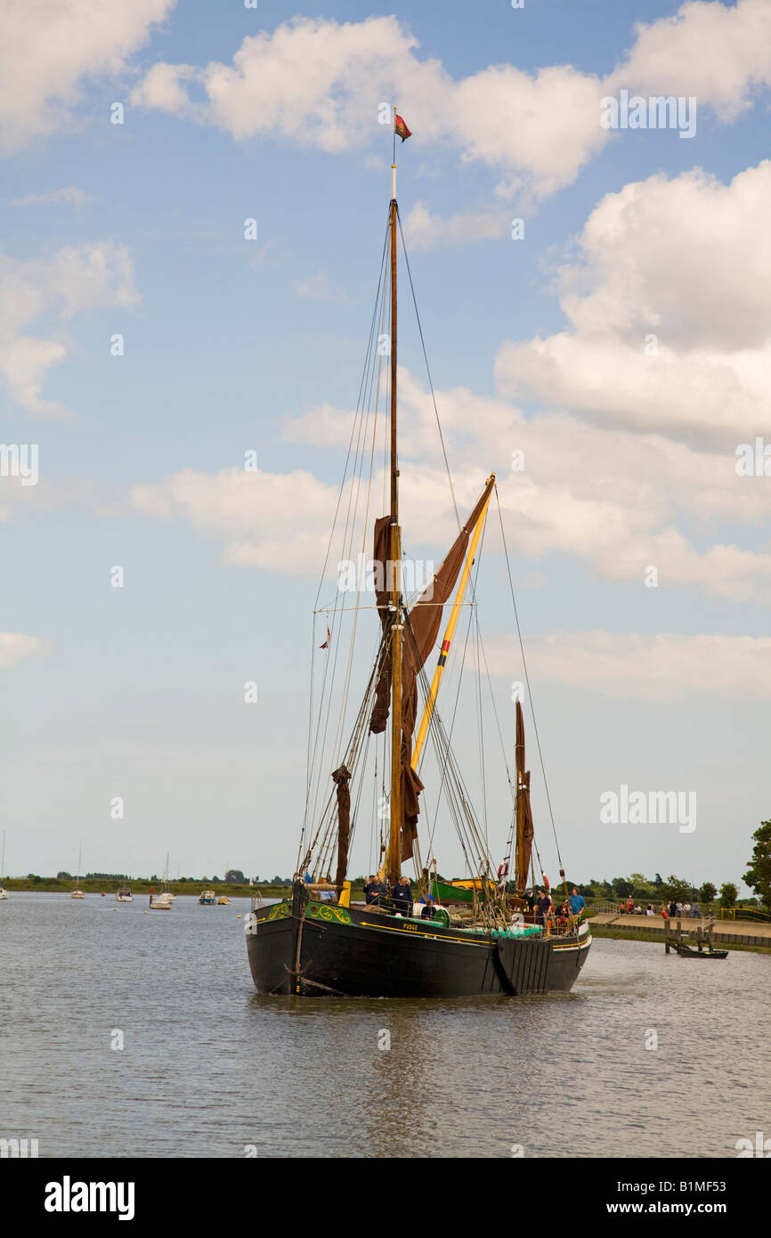 Thames Sailing Barge Stock Photo - Alamy