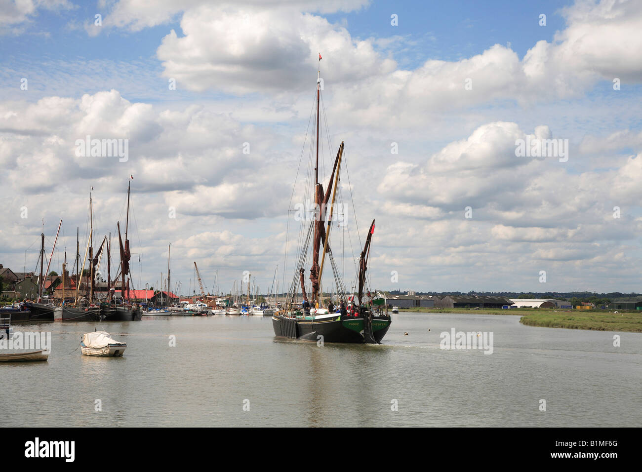 Thames barge maldon hi-res stock photography and images - Alamy