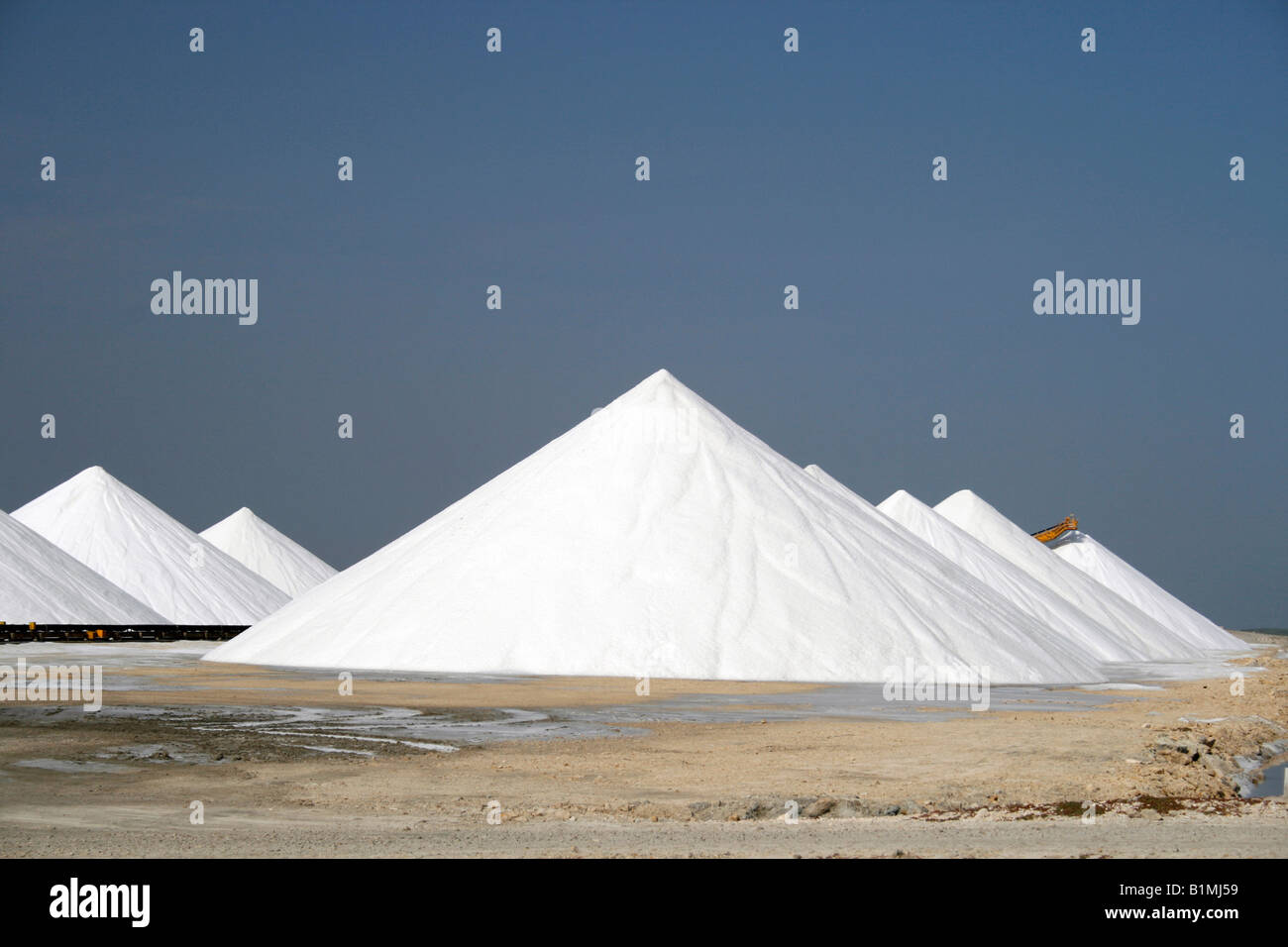 Salt blue mountains hi-res stock photography and images - Alamy