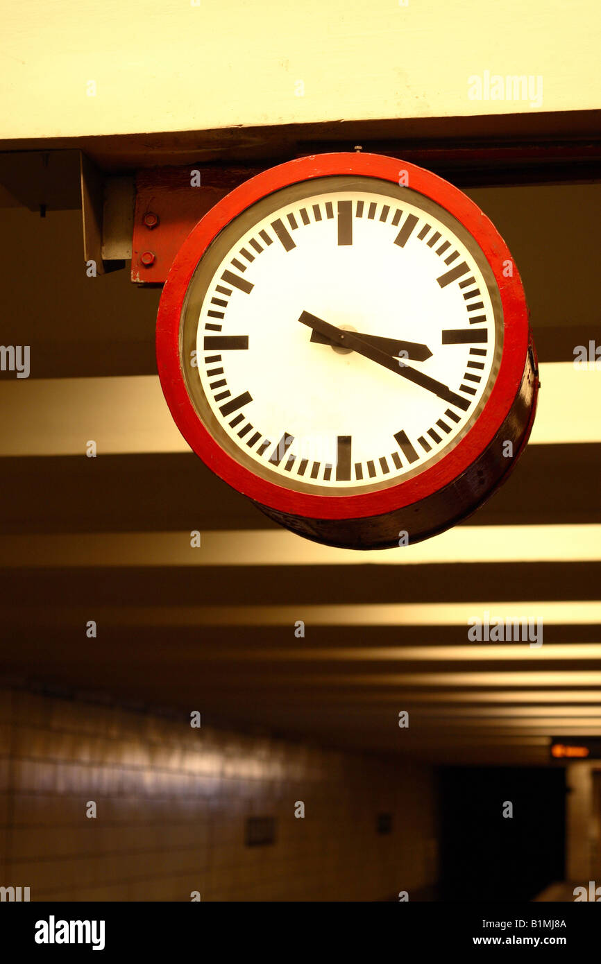 Time clock clockface in an underground railway subway metro tube ...