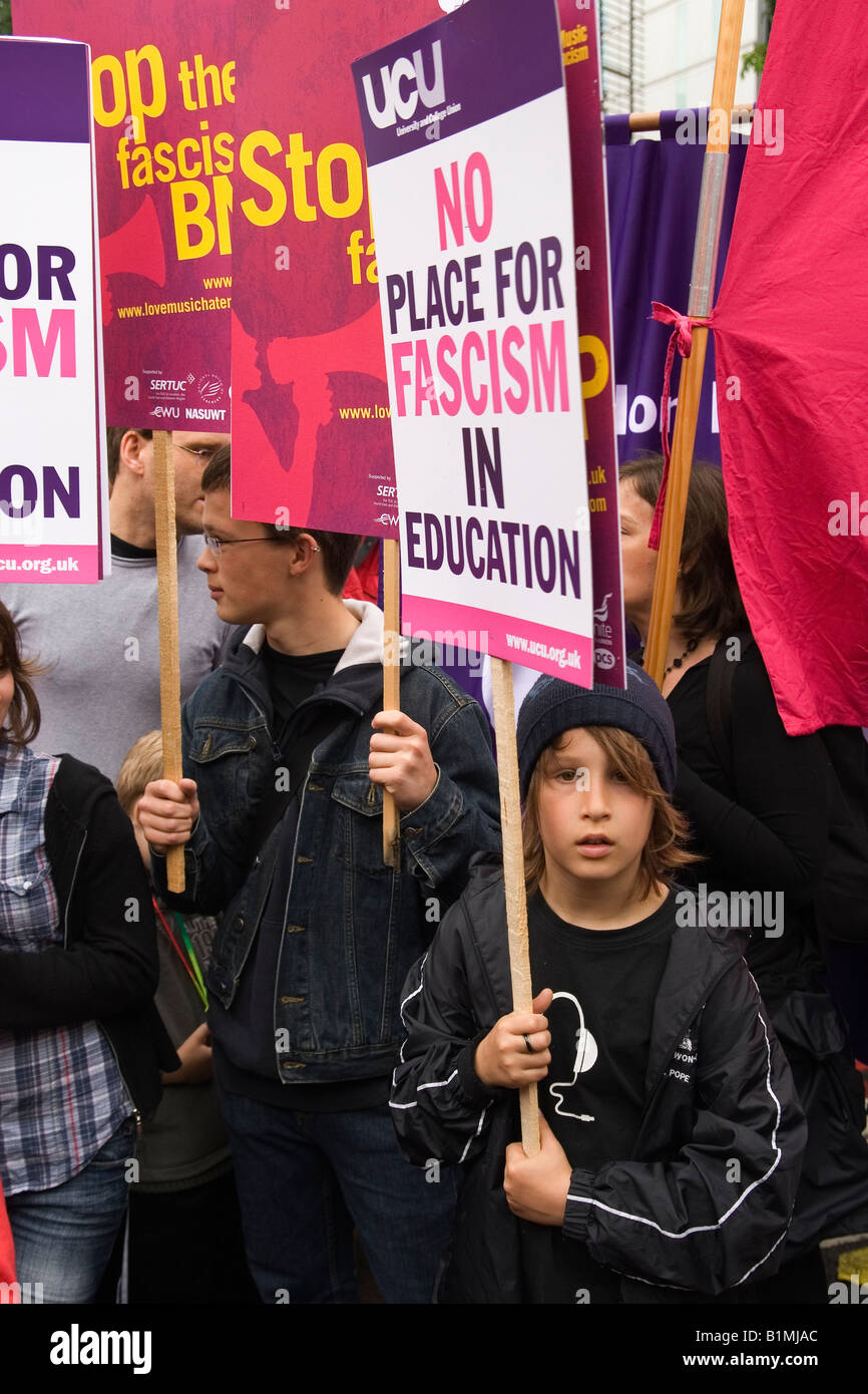 Boys protesting hi-res stock photography and images - Alamy