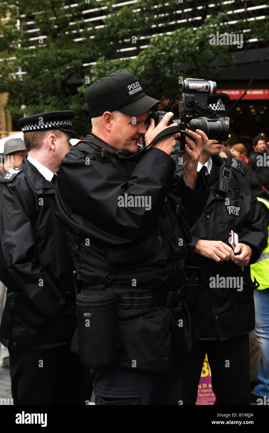 London security photographer hi-res stock photography and images - Alamy