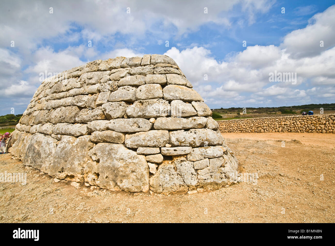 Naveta des Tudons Menorca Minorca Stock Photo - Alamy