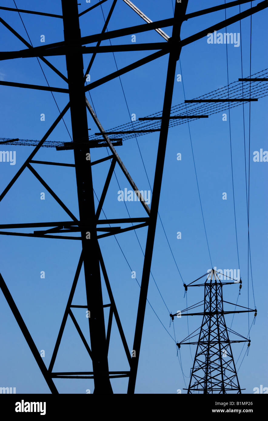 Electricity pylons uk hi-res stock photography and images - Alamy