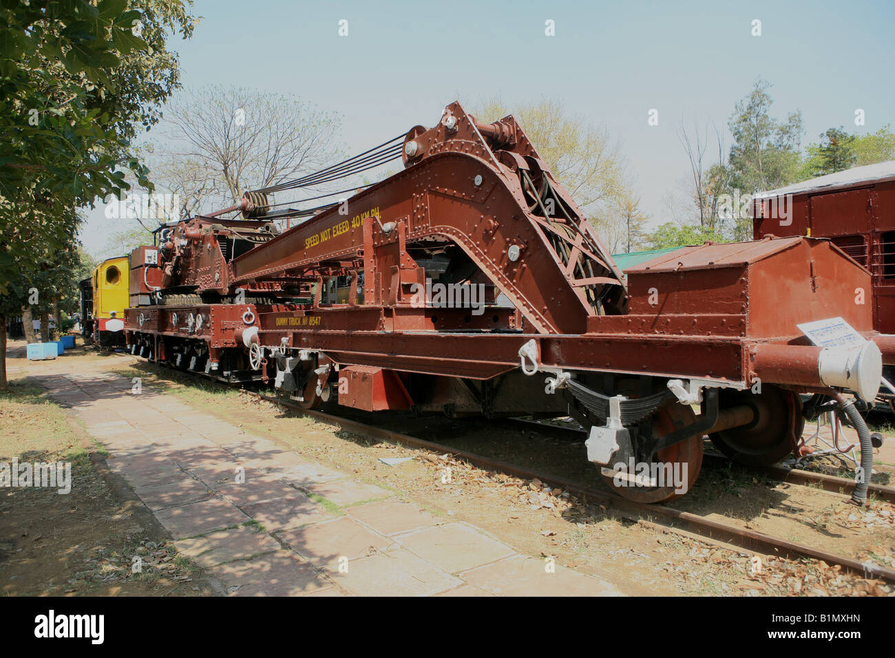 Breakdown crane hi-res stock photography and images - Alamy