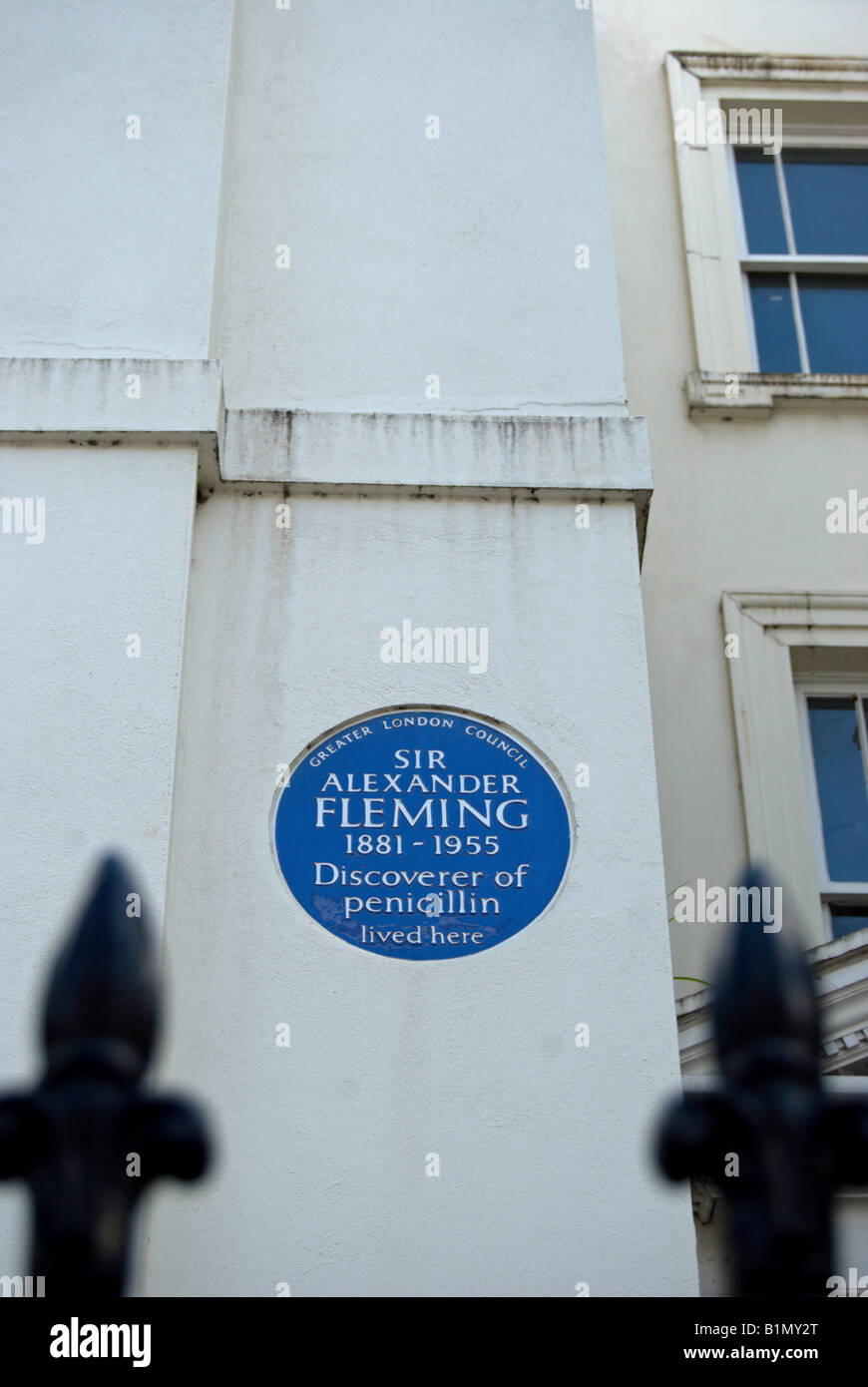 blue plaque marking a former home of sir alexander fleming, discoverer ...