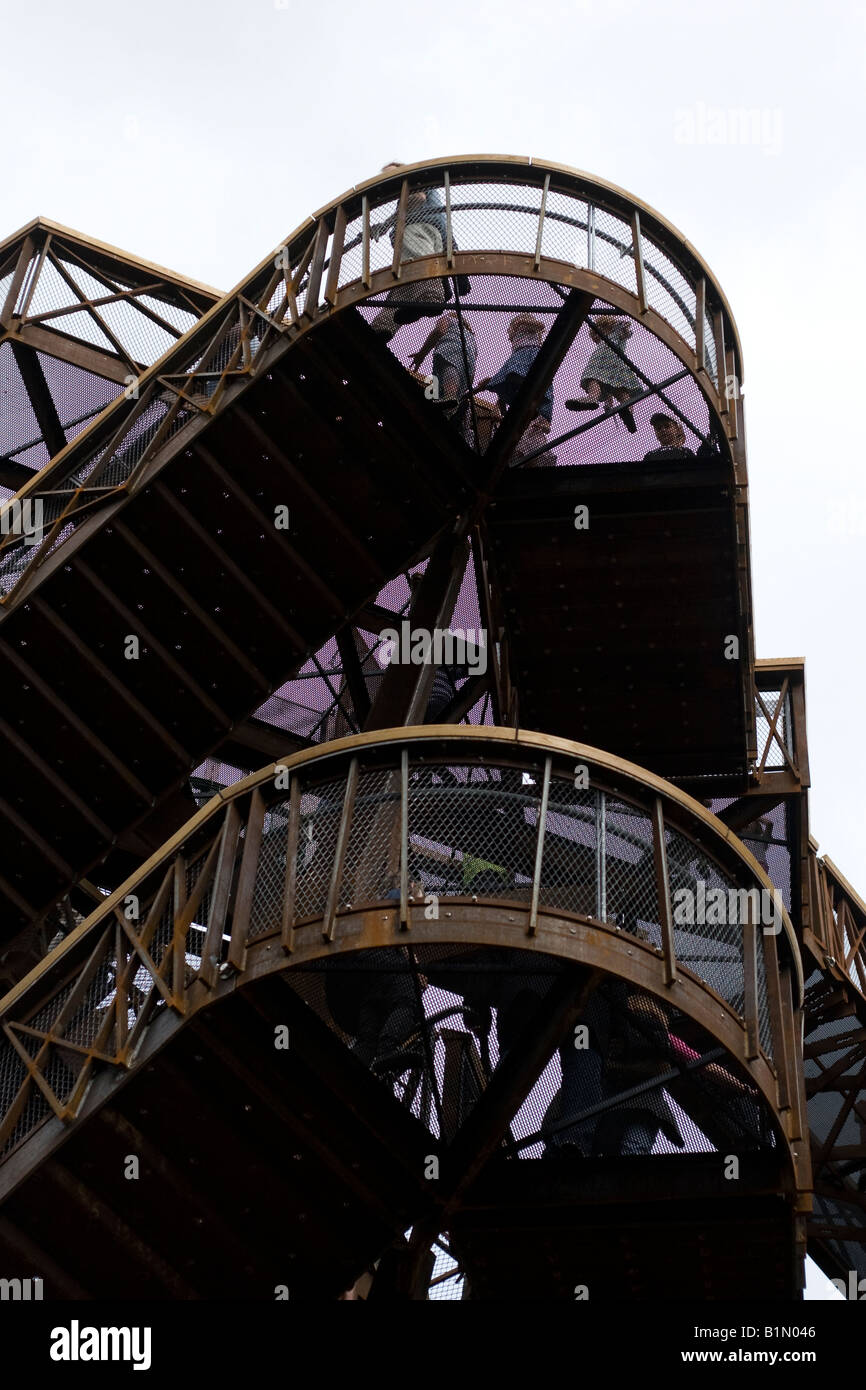 Tree top walk kew gardens hi-res stock photography and images - Alamy