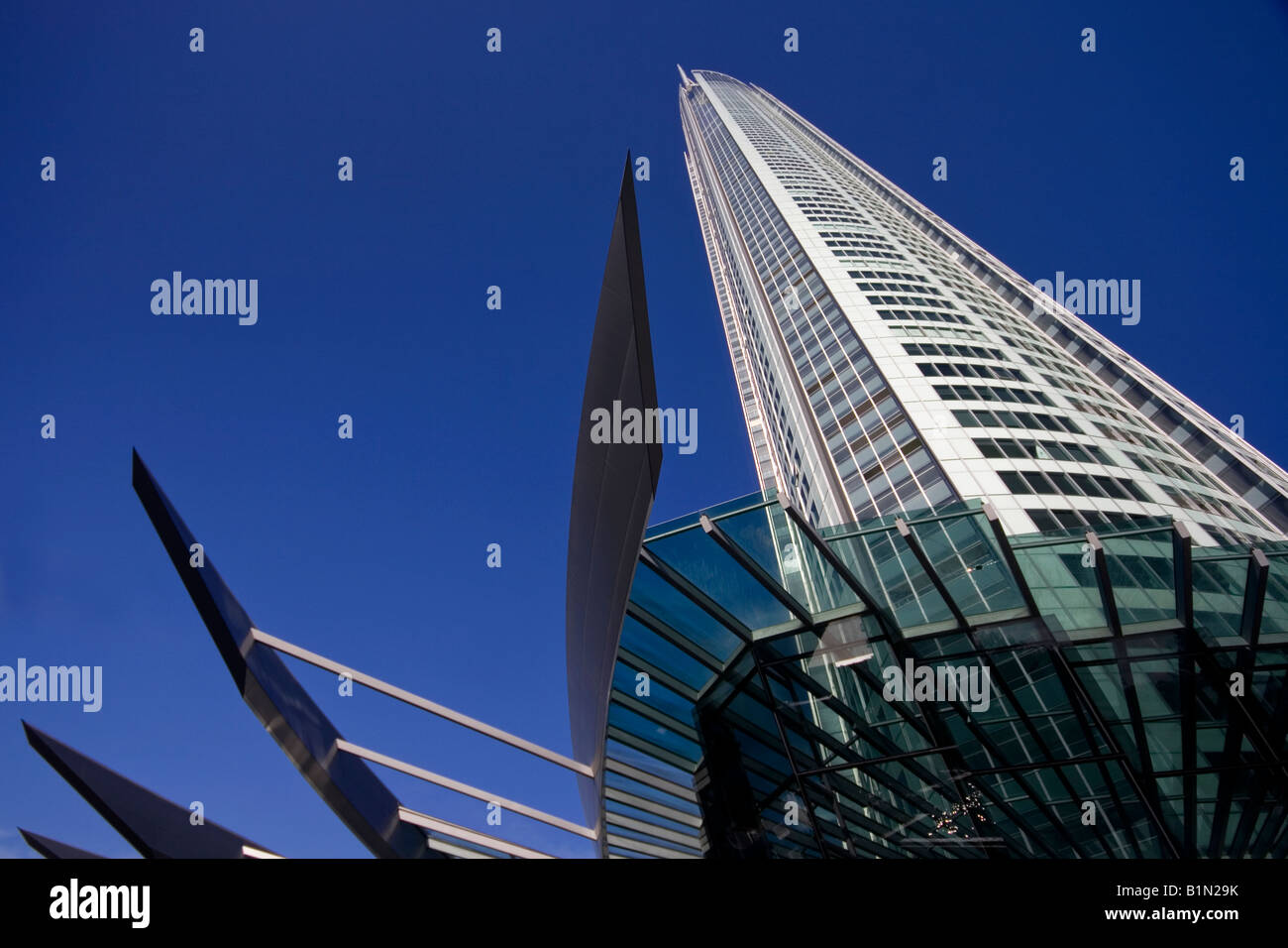 Q1 hi-res stock photography and images - Alamy