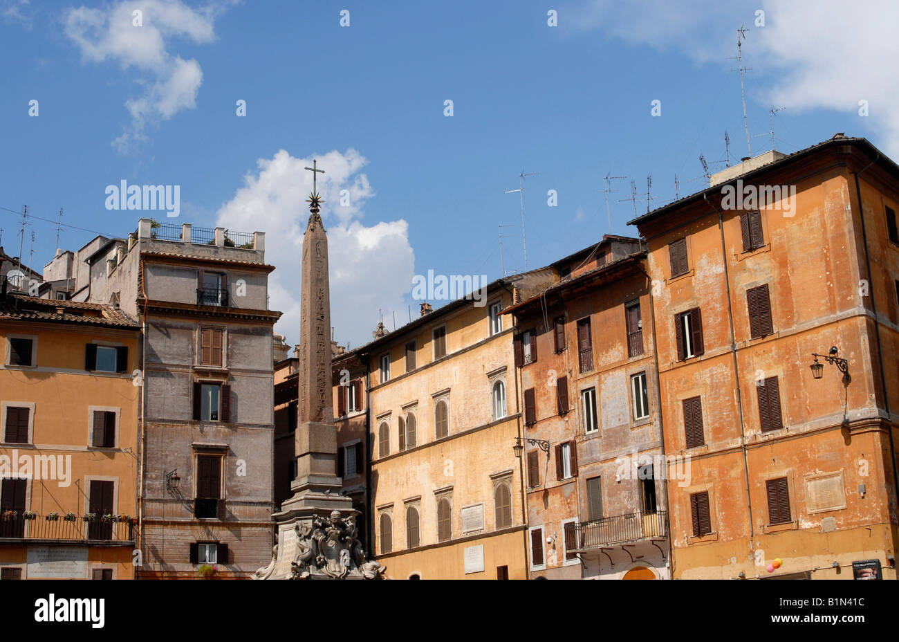 Rotonda square Roma Italy Stock Photo - Alamy