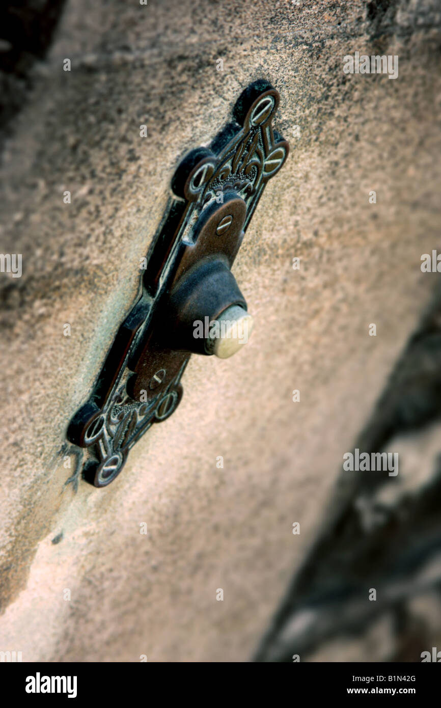 Old fashioned doorbell hi-res stock photography and images - Alamy