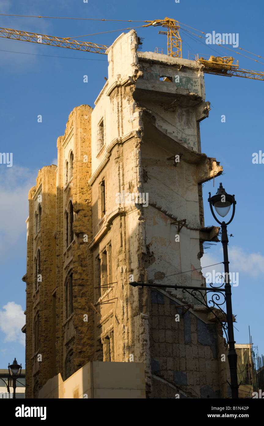 Wrecked building in Downtown Beirut Stock Photo - Alamy