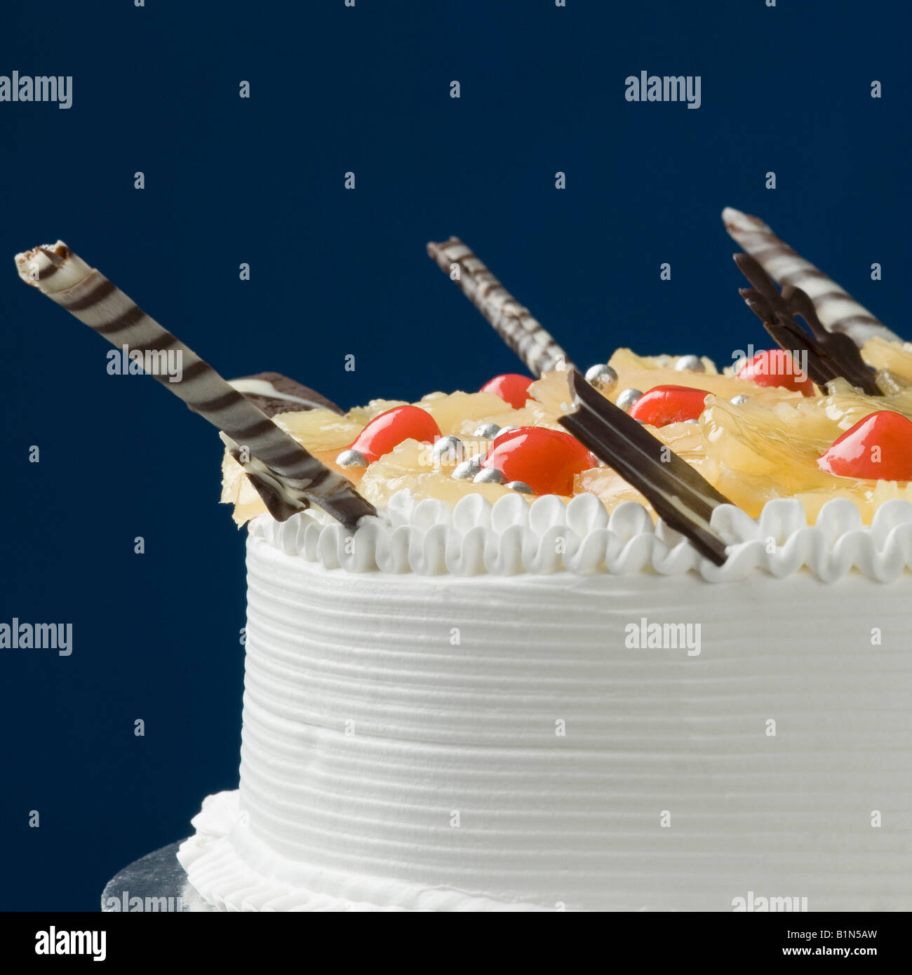 Square slice birthday cake hi-res stock photography and images - Alamy