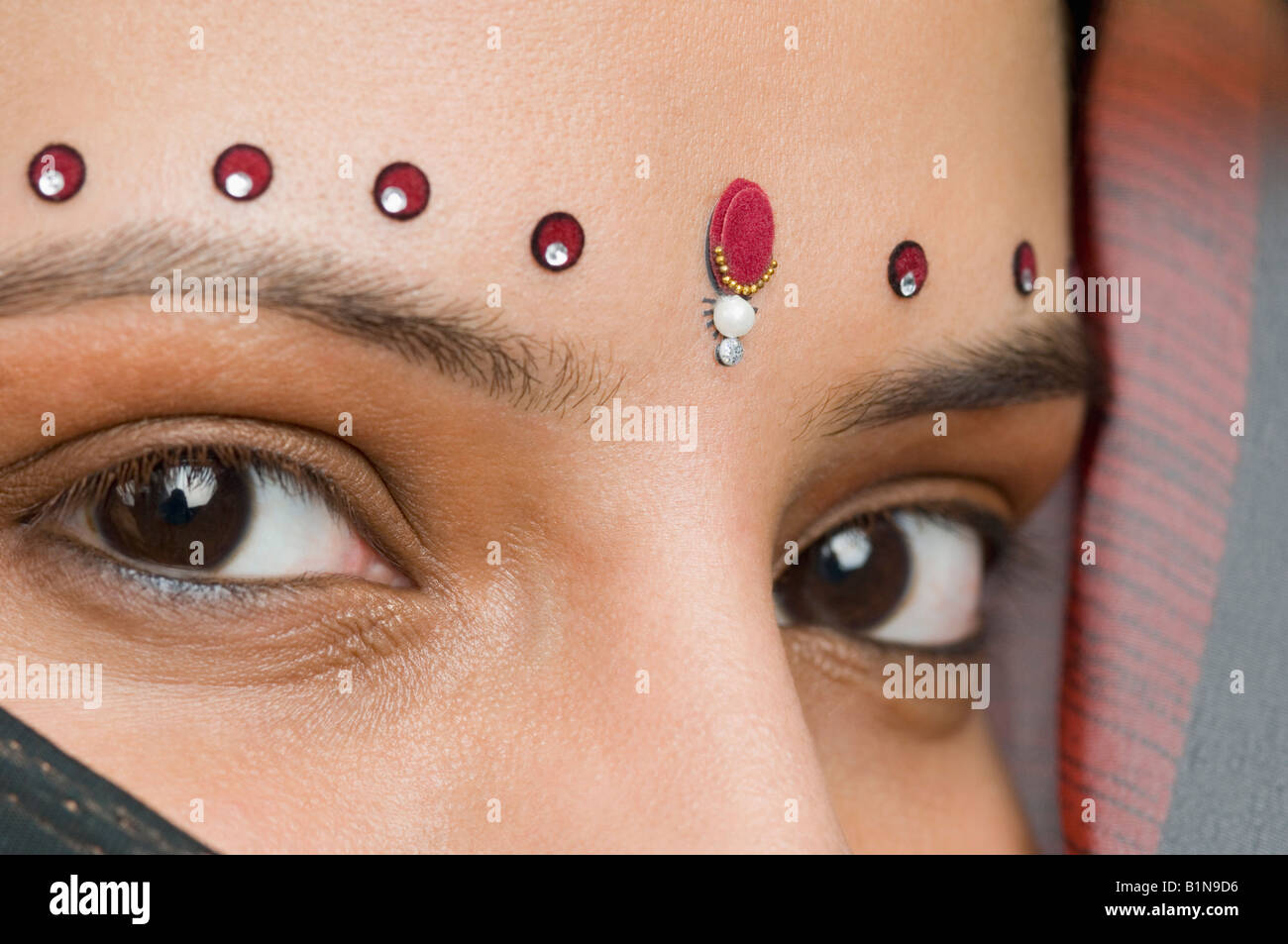 Bindis hi-res stock photography and images - Alamy