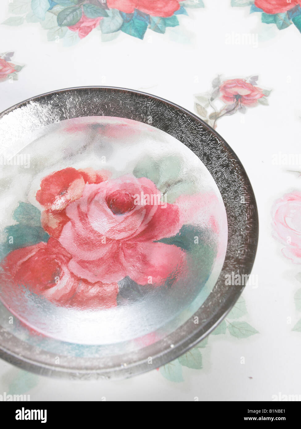 Plate with a flowery pattern Stock Photo - Alamy