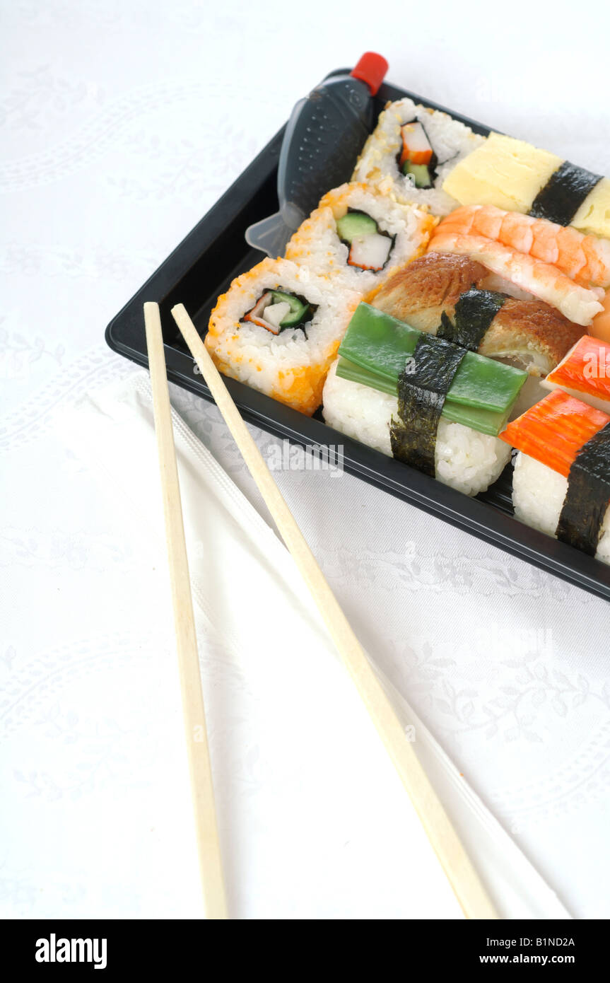 Bento box sushi rolls hi-res stock photography and images - Alamy