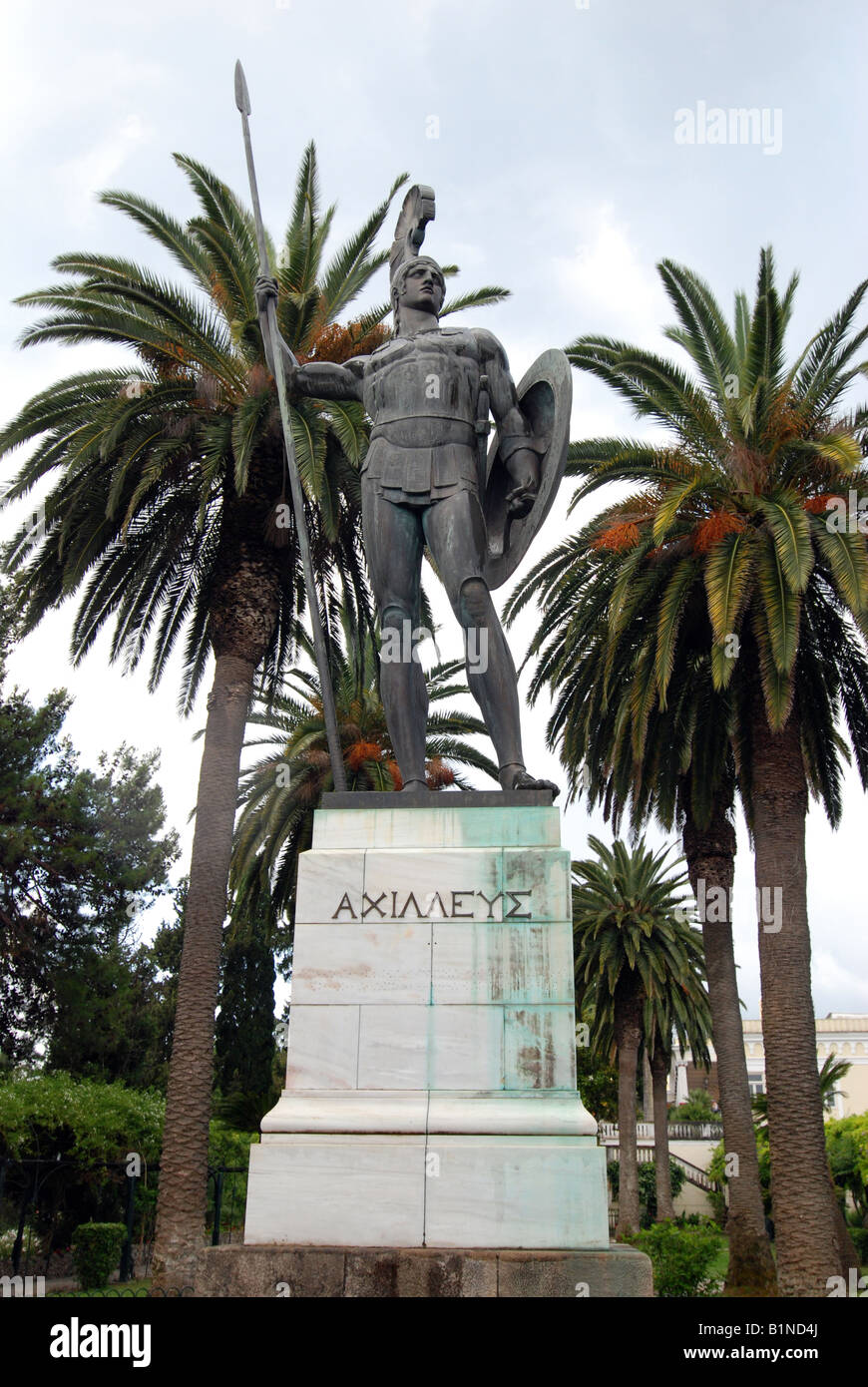 Queen elisabeth helmet hi-res stock photography and images - Alamy