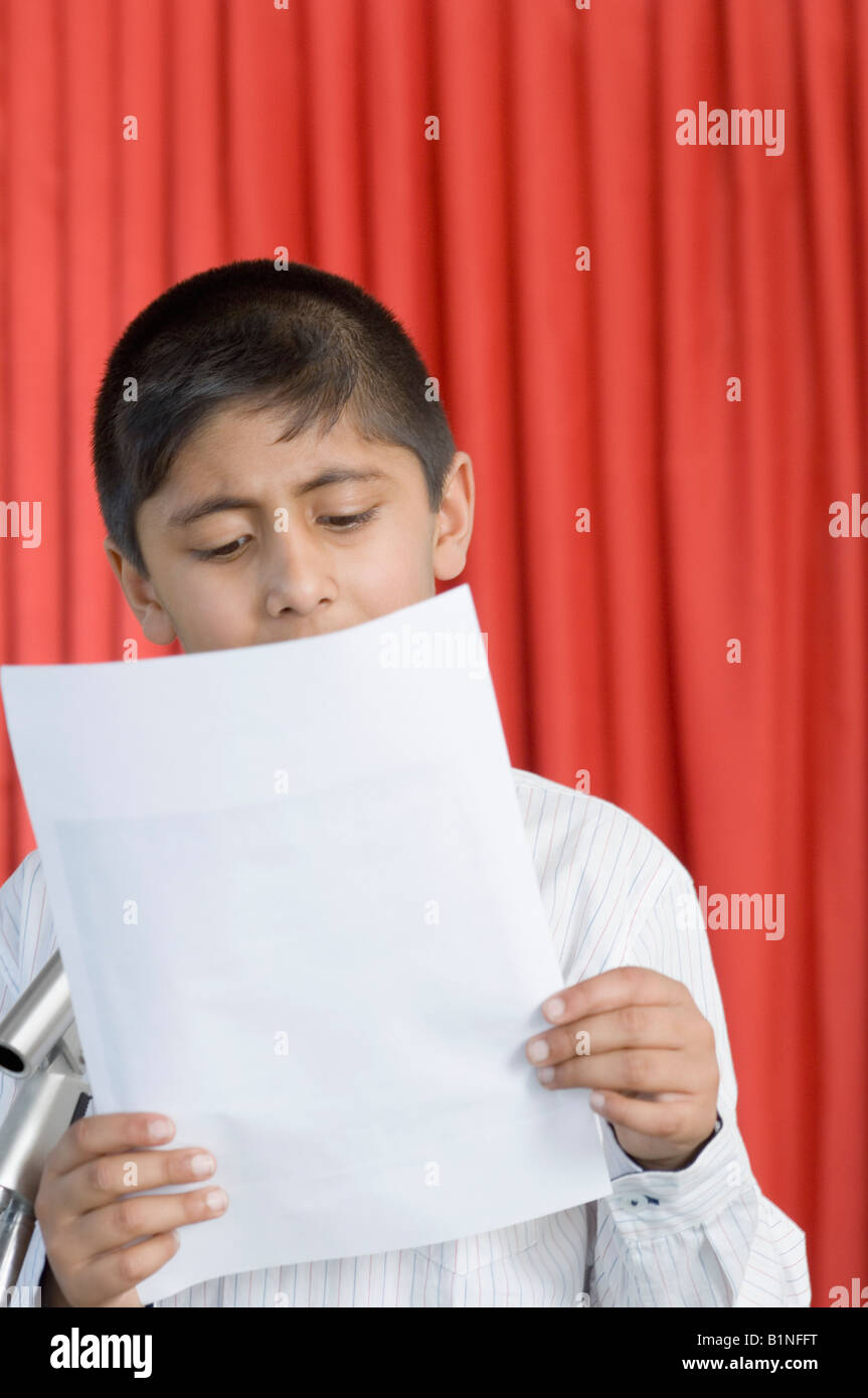 Child giving speech hi-res stock photography and images - Alamy