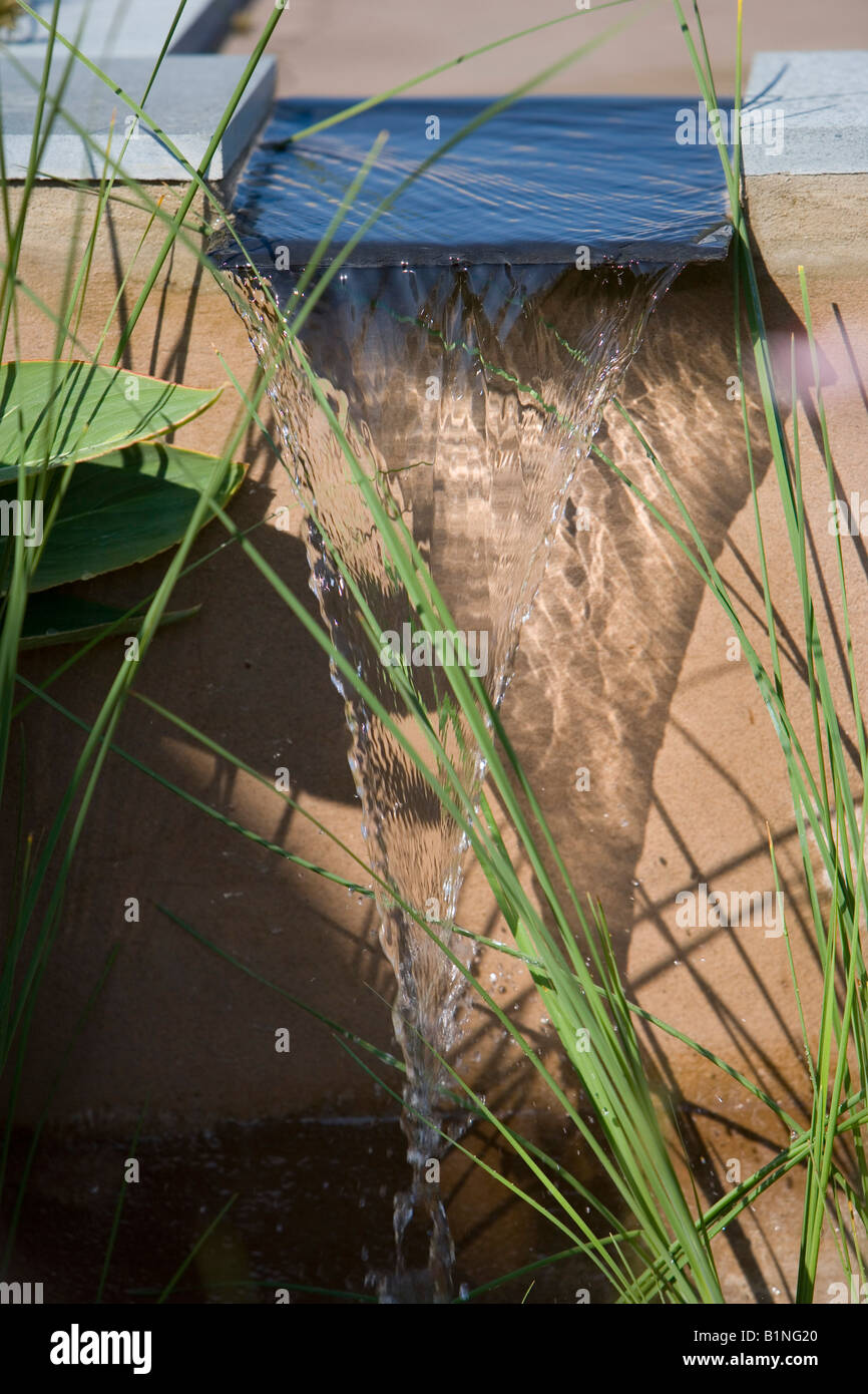 Garden waterfall feature hi-res stock photography and images - Alamy