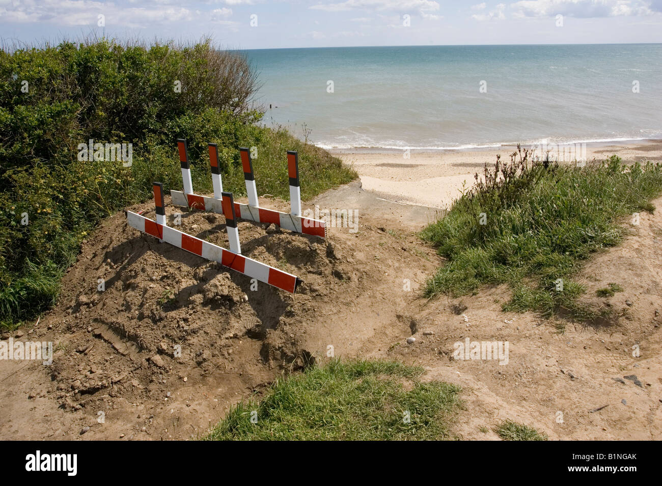 Happisburgh erosion coastal hi-res stock photography and images - Alamy