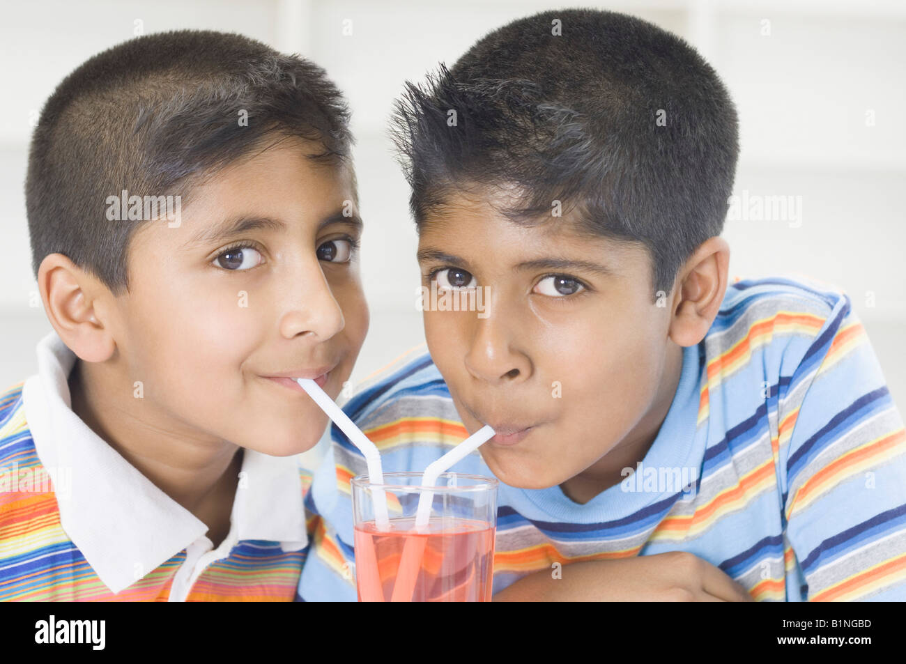 Straw boys hi-res stock photography and images - Alamy