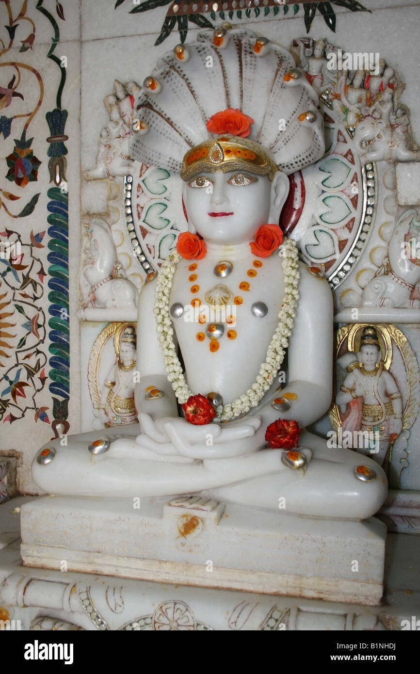 Marble statue of the 23rd Jain Tirathankar , Parasvanatha ...