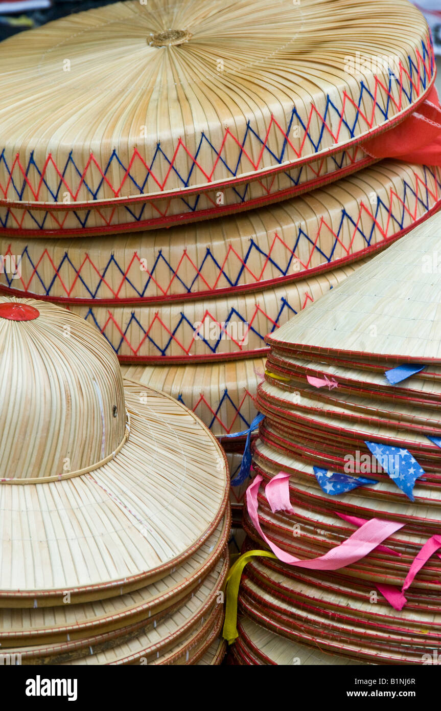 Asian craft hi-res stock photography and images - Alamy