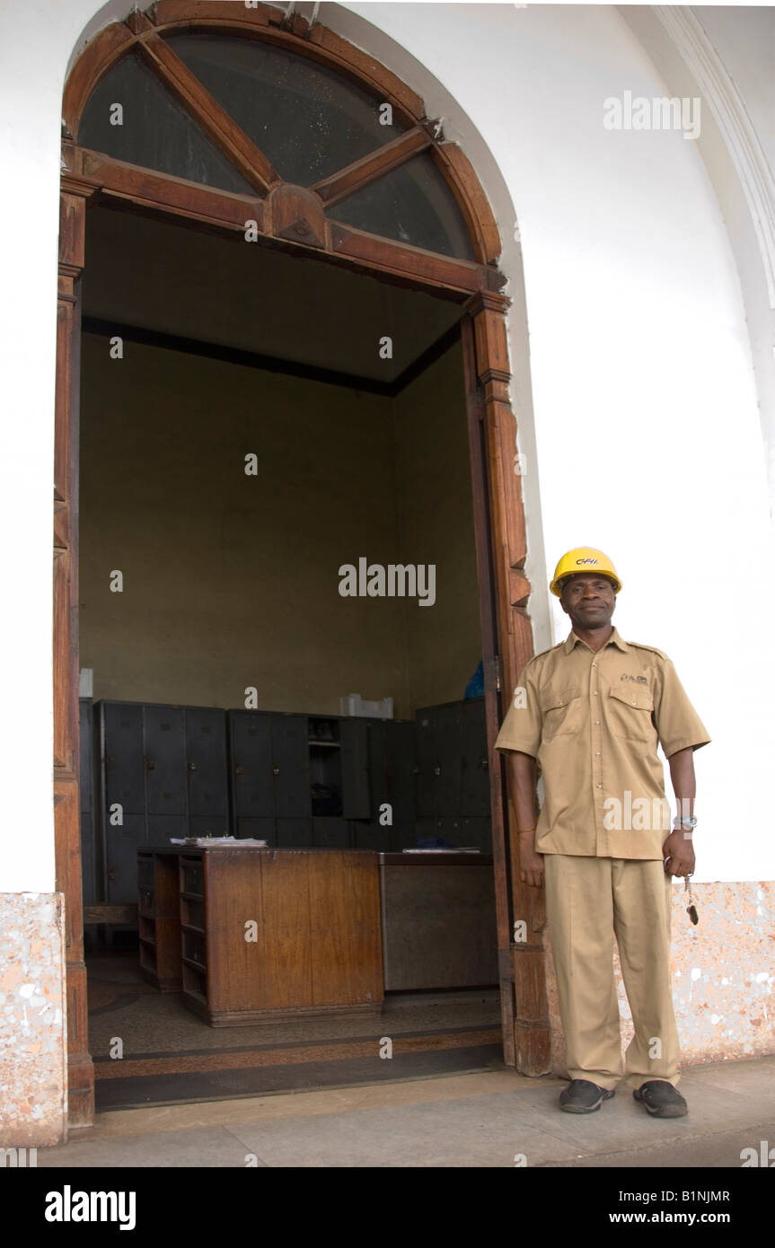 Cfm railway station, maputo High Resolution Stock Photography and ...