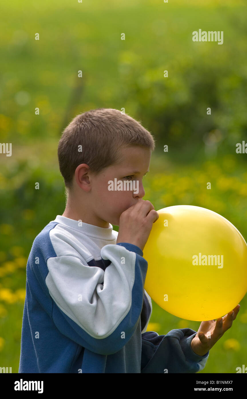 Balloon 12 hi-res stock photography and images - Alamy