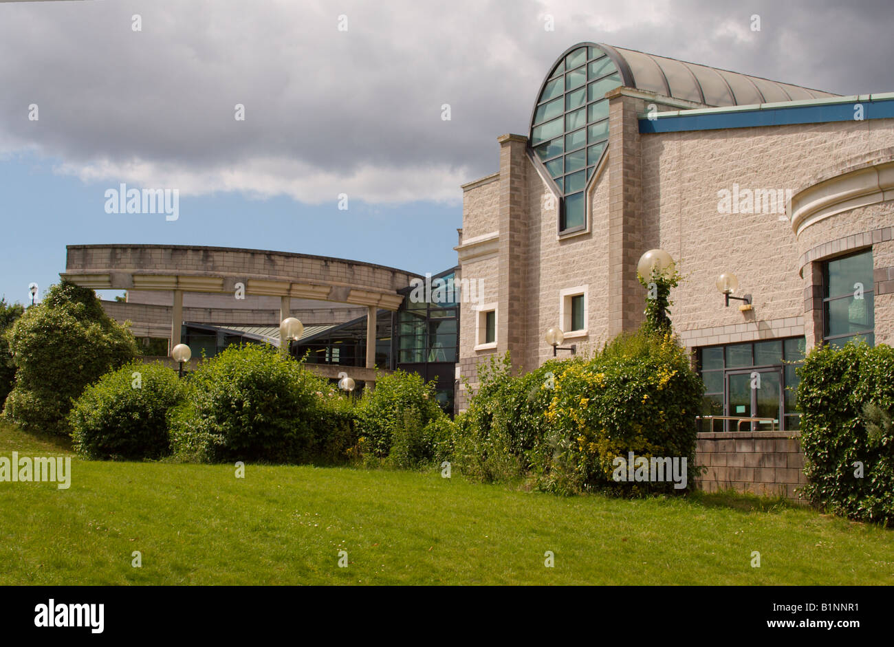 England Surrey Woking Pool in the Park swimming exterior Stock Photo ...