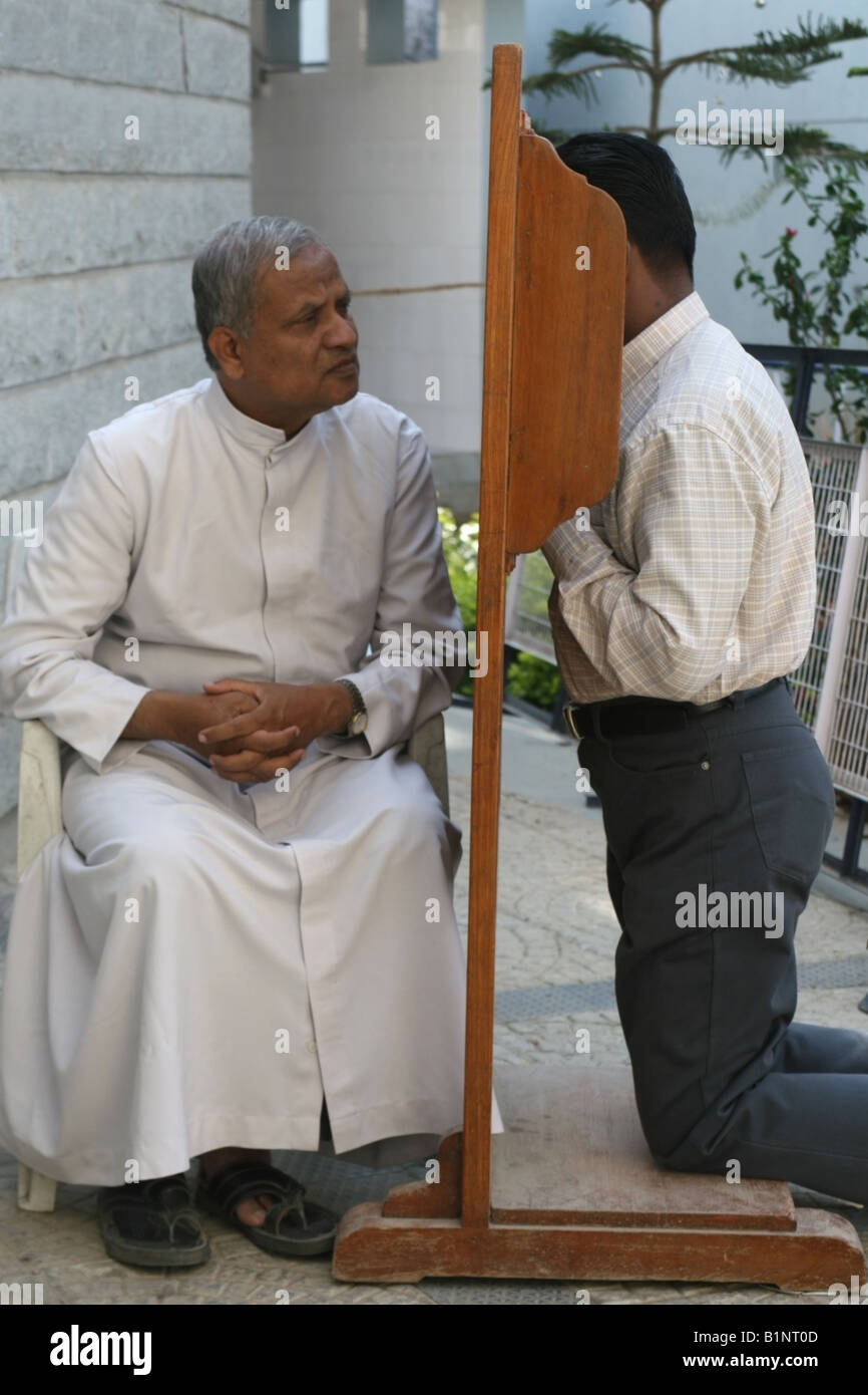 A Catholic Priest Stock Photos & A Catholic Priest Stock Images - Alamy
