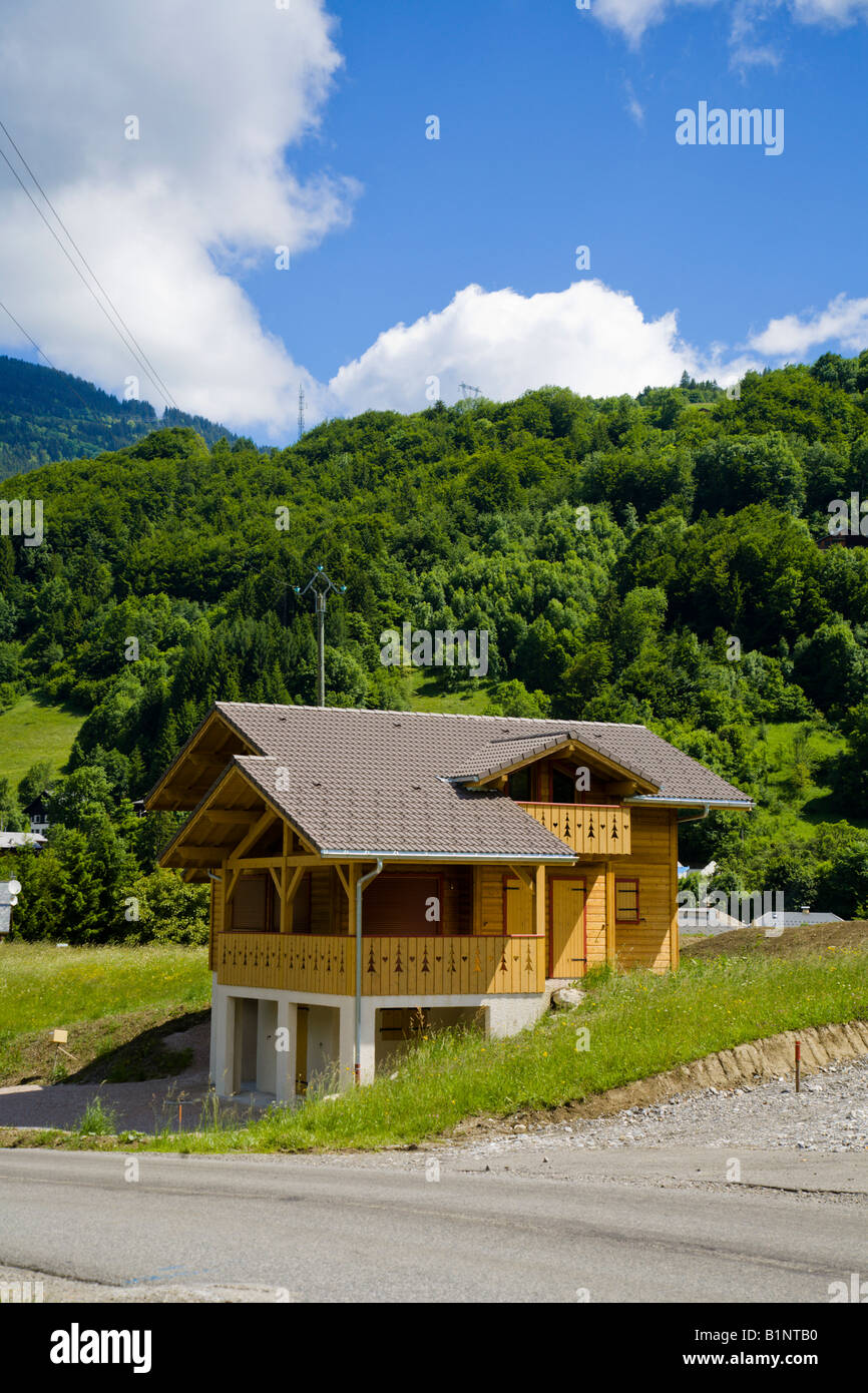 New Alpine Chalet Stock Photo - Alamy