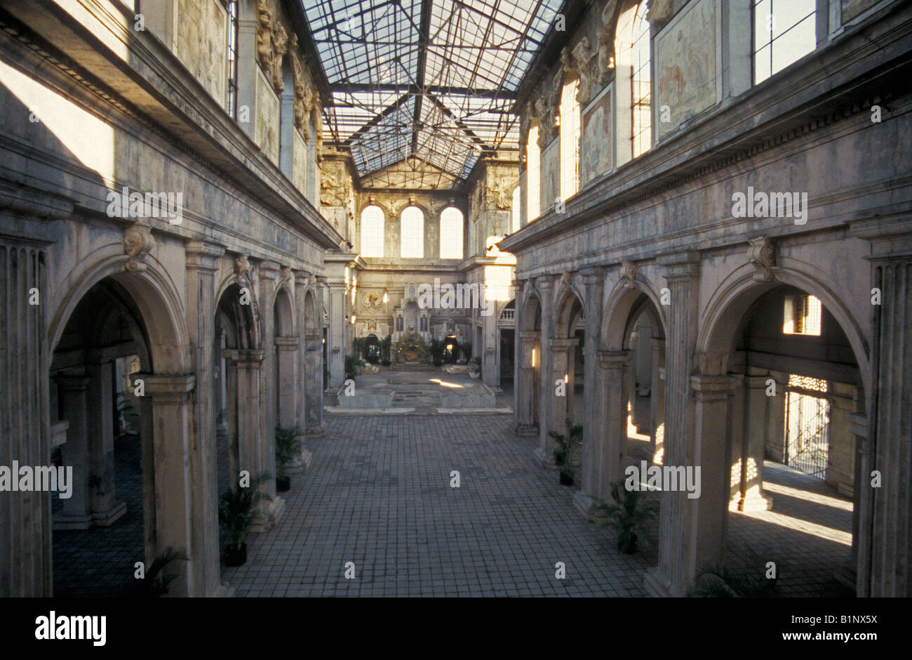 Ruined interior of the Old Cathedral in old Managua, Nicaragua Stock ...