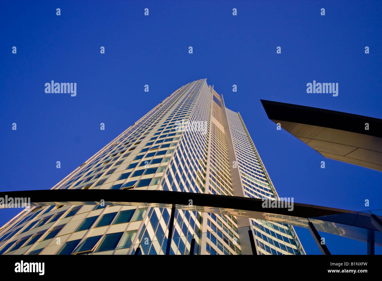 Q1 tower hi-res stock photography and images - Alamy