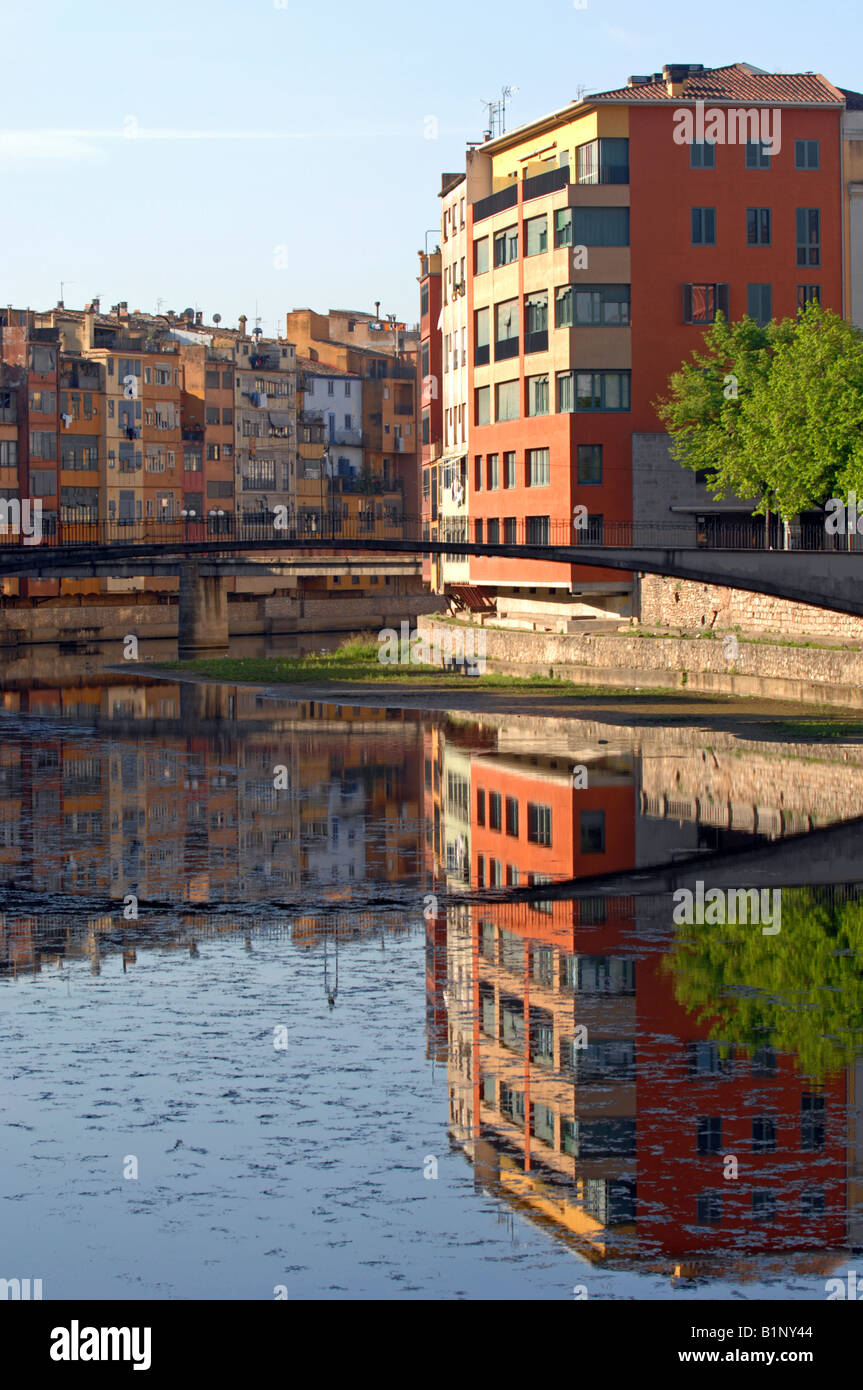 Girona, River Onyar, Girona Spain Stock Photo - Alamy