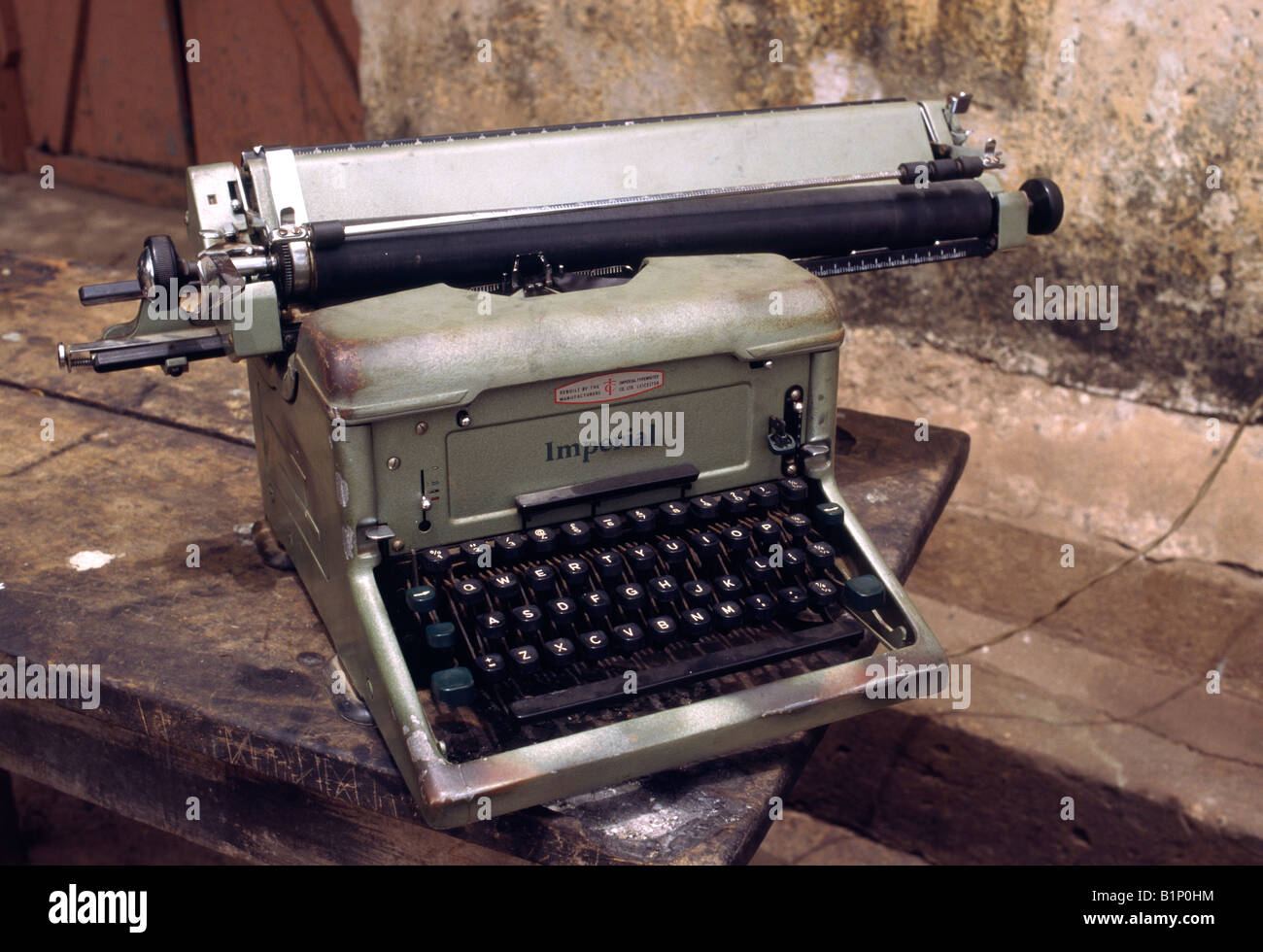 Mechanical typewriter hi-res stock photography and images - Alamy
