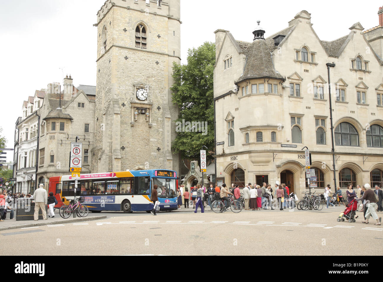 Victorian busy street hi-res stock photography and images - Alamy