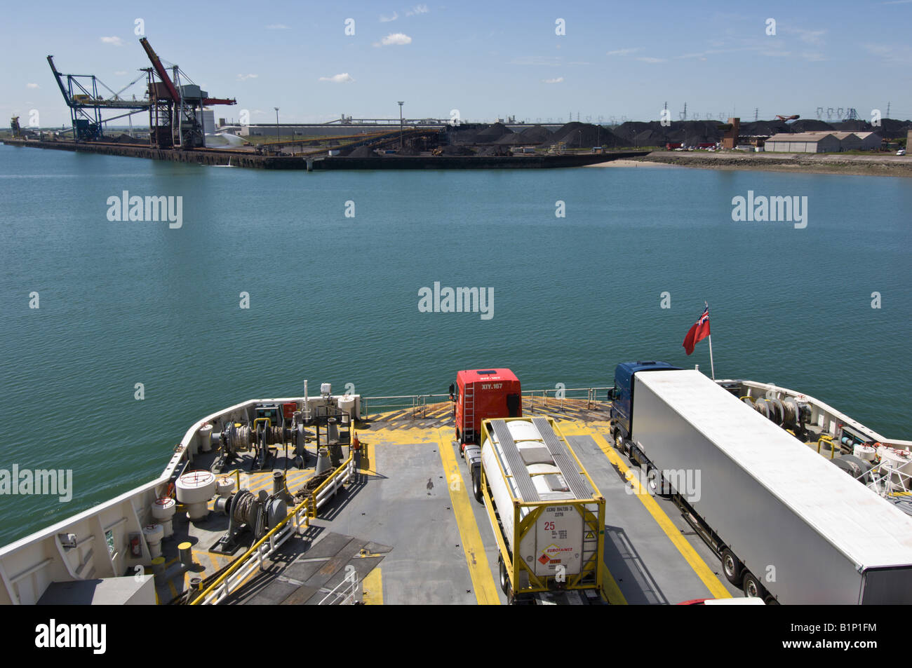 Vehicles on ferry leaving Dunkerque France Stock Photo - Alamy