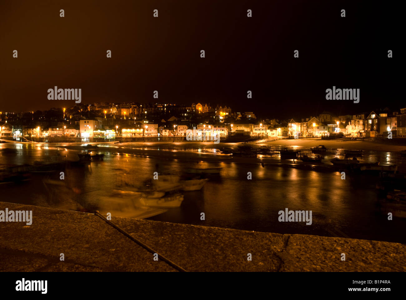 Cornwall by night hi-res stock photography and images - Alamy