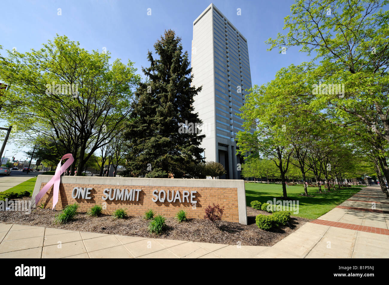 Summit square hi-res stock photography and images - Alamy